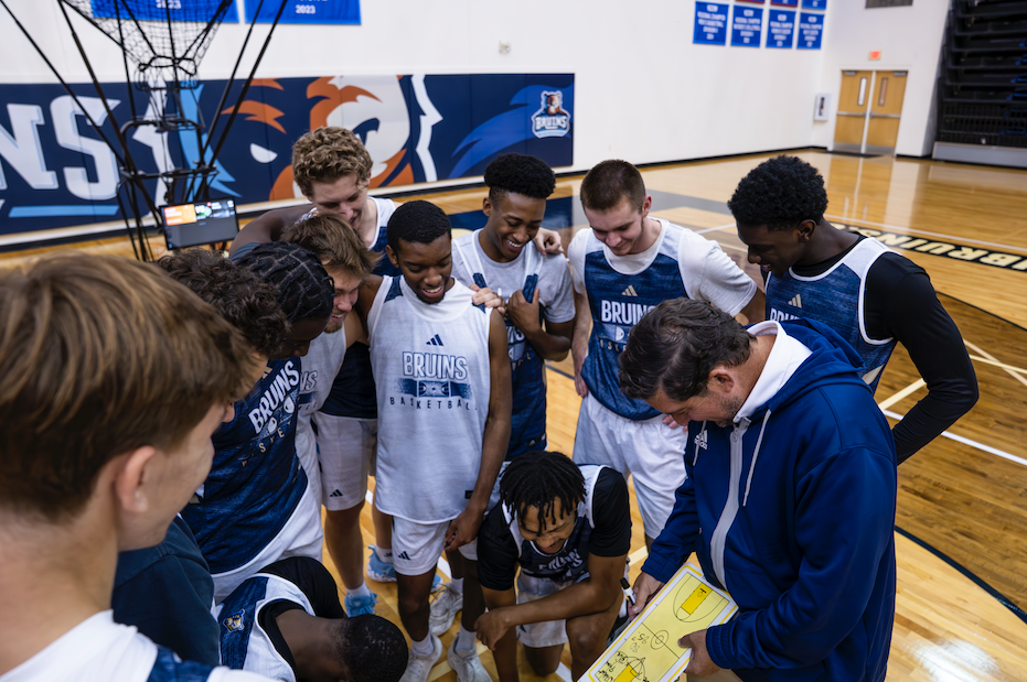 5 Basketball Team Building Activities for Players and Coaches